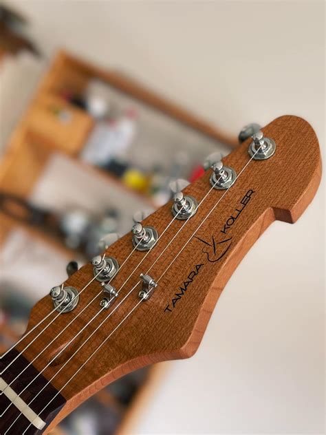 Tamara Koller Guitars Austria Jedistar