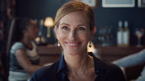 Not To Be Criticizing Others Choices Julia Roberts Opens Up About Why She Doesnt Take Movie