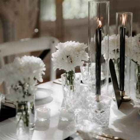 Elegant Noir Wedding Hueseeka