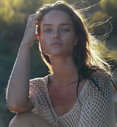 Myrtille Revemont Scrolller