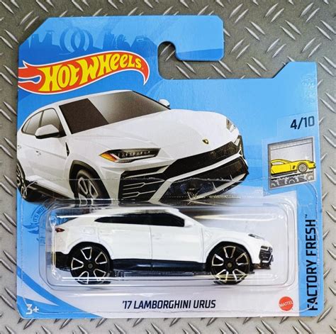 Hot Wheels 17 Lamborghini Urus Rare Miniature Collectible Model T