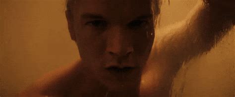 Shower Daydream  By Naomi Find And Share On Giphy