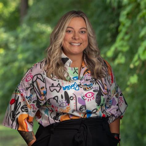 Linkedinfam Beboldbeyou Headshots Revolution Kristi Mcsween 10 Comments