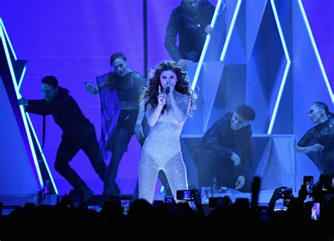 Selena Gomez Performing At The ‘revival World Tour At The Mandalay Bay In Las Vegas 562016