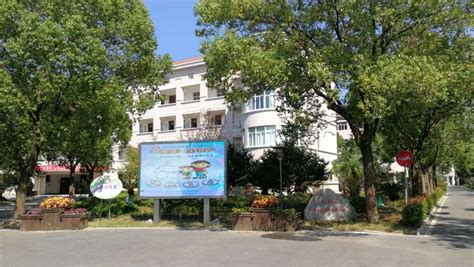 上海校讯中心 上海市漕泾中学