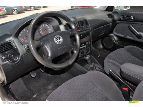 Black Interior 2000 Volkswagen Jetta Gls Sedan Photo 49976316