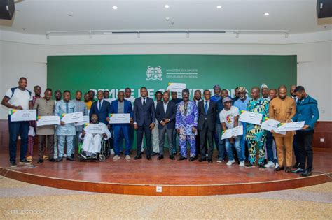 Sports Remise De Subvention De LÉtat Aux Fédérations Et Clubs Sportifs Benoît Dato En Grand