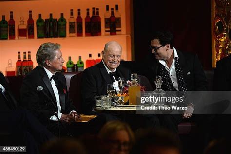 Johnny Depp Robert Deniro Photos And Premium High Res Pictures Getty Images