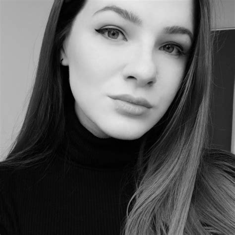 Dina Cravcenco Head Of Online Marketing Activity Stream Xing