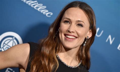 Jennifer Garner Biography Height And Life Story Super Stars Bio