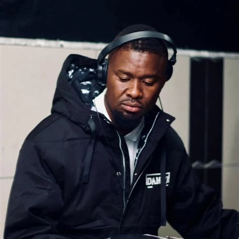 Daffy Daffy I Do • Threads Say More