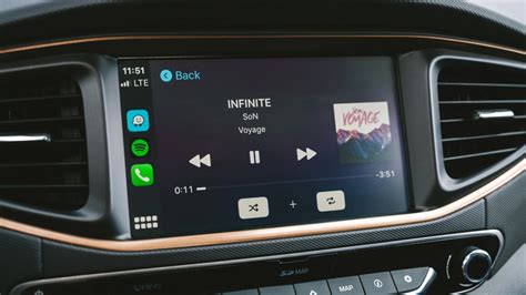 The 5 Best Music Apps For Apple Carplay