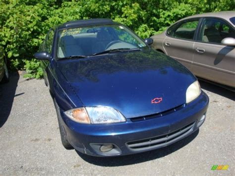 2001 Indigo Blue Metallic Chevrolet Cavalier Z24 Coupe 30281028