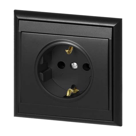 Flush Mounted Single Socket 2pe Schuko Luna 16a 250v Pt 17l Black