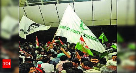 Iuml Dilemma Wave Flags At Raga Events Or Not Times Of India