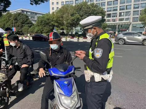 聚焦10大交通违法行为！上海交警集中开展行人和非机动车交通安全攻坚整治行动