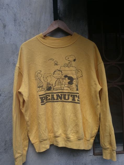 Peanuts Crew Neck Mens Fashion Tops And Sets Hoodies On Carousell
