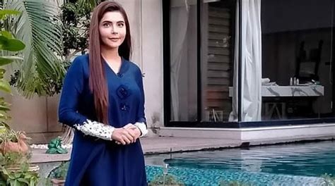 Nida Yasir Remembers Late Mother Fehmida Nasreen