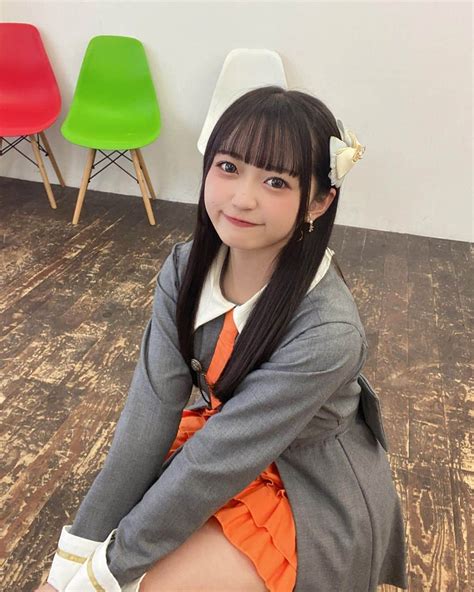 上田美夢さんのインスタグラム写真 上田美夢instagram「改めて、チェキ会ありがとうございました！👶🏻☀️ グレー衣装久々でとってもテンション上がった〜〜♡ みんなに会えて