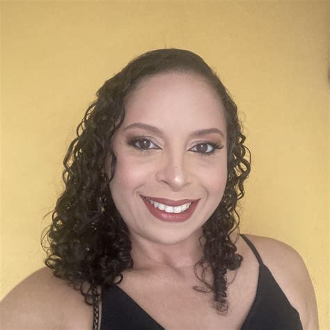 Raquel Silva On Reels Facebook