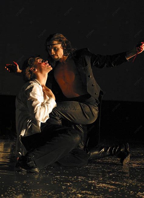 Aktor Rusia Dmitry Bozin Dan Dmitry Kosenkin Berpose Iklan Aktor Foto