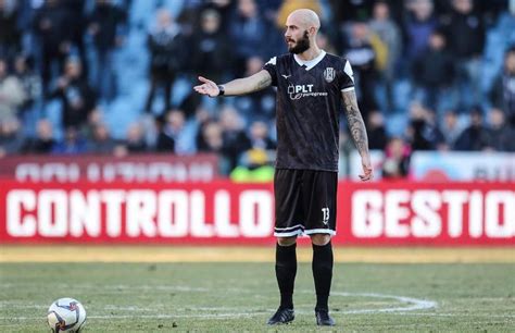 Il Fc Mette Nel Mirino Moi E Viscomi Aiello A Messina Con Due Anni Di