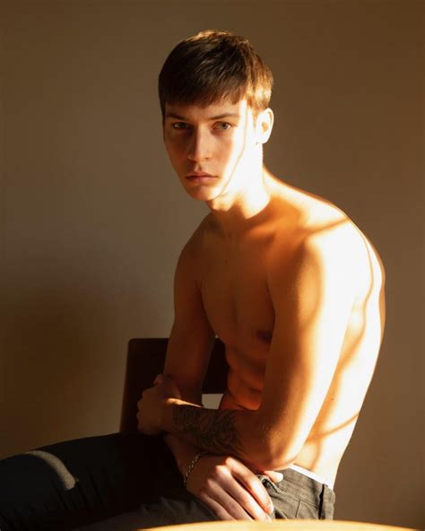 Rafal Urbanski By Oskar Cecere Vanity Teen 虚荣青年 Lifestyle And New Faces Magazine