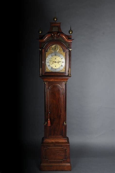 Antique English Grandfather Clock In Mahogany 18th Century For Sale At
