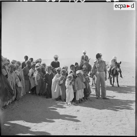 Imagesdéfense El Bour Entrée Des Enfants Dans Lécole