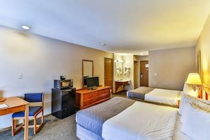 Polynesian Hotel Wisconsin Dells Near Noahs Ark 2022 Room Prices