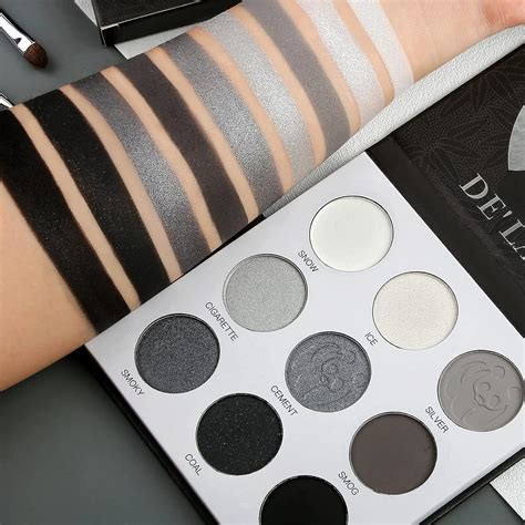 Gray Eyeshadow Palette Black Grey White Silver Blendable Smokey