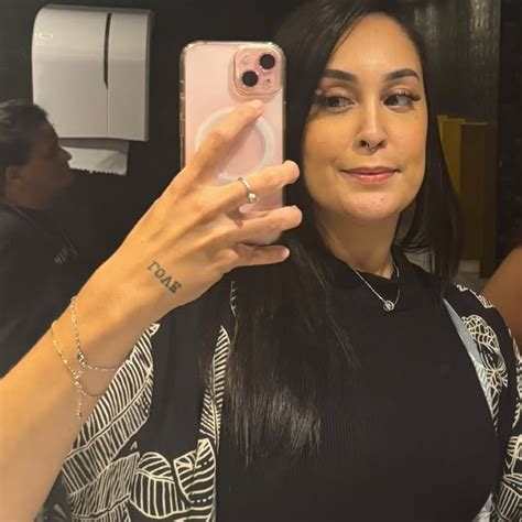“nunca ajude um fodido sem antes saber o porque ele está fodido