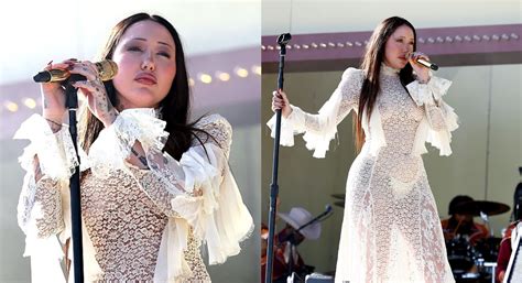 Noah Cyrus Y One Direction Miley Cyrus Little Sister Noah Celebrates