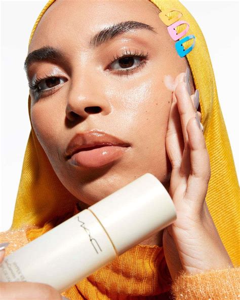 Download Enhance Your Natural Beauty With Mac Cosmetics