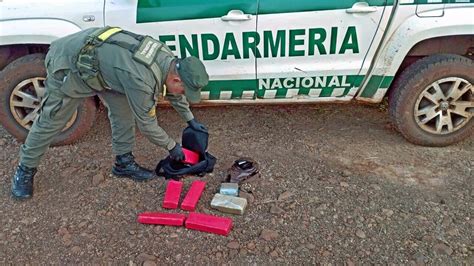 Detienen A Una Pareja Que Viajaba Con Marihuana Y Cocaína Argentina