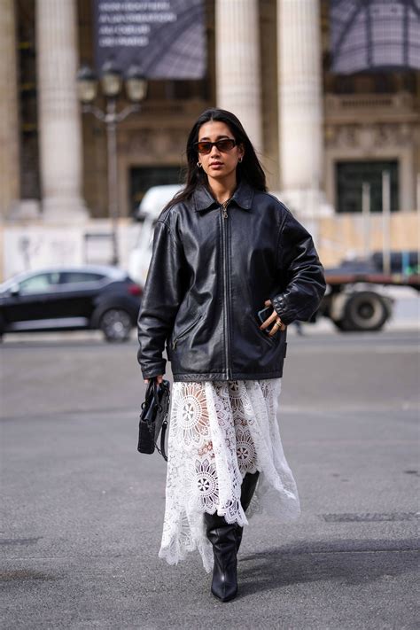 Gonna Di Pizzo Fra Bon Ton E Gothic Chic Modelli Di Tendenza Vogue
