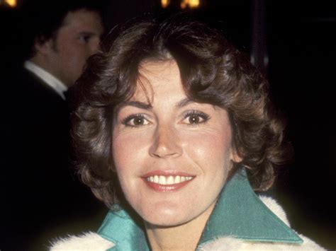 Helen Reddy I Am Woman Singer Dies Aged 78 Daily Telegraph