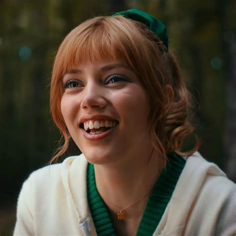 Chrissy Stranger Things Wallpapers Wallpaper Cave