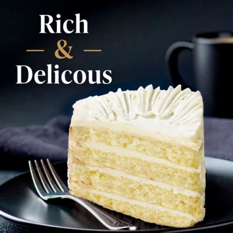 Private Selection® Vanilla Bean Iced Four Layer White Cake 59 5 Ounce