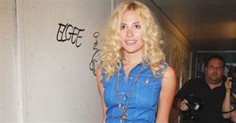 Hey Goldilocks Pixie Lott Sports A New Curly Hairstyle For Sexiest Men Party Ok Magazine