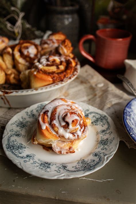 Soft And Gooey Cinnamon Rolls The Best Cinnamon Rolls Recipe — Under A