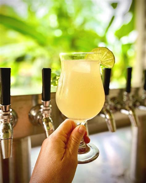 Aloha Grown Beauty Hana Hi