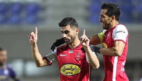 سینا اسدبیگی زننده زیباترین گل نیم فصل اول لیگ برتر طرفداری