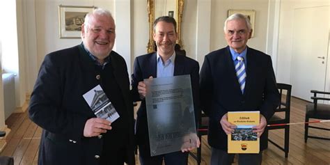 Geschichte In Eberstadt Stadtrat Michael Kolmer Stellt Historischen Rundgang Mit