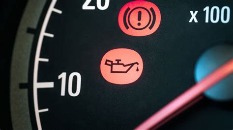 Low Oil Pressure Light Coming On 8 Reasons Why