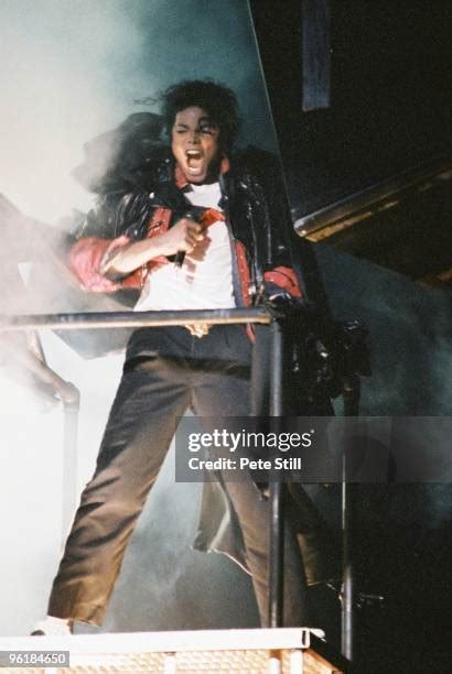 Michael Jackson Wembley 1988 Photos And Premium High Res Pictures