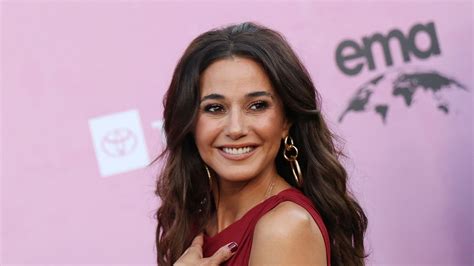 Emmanuelle Chriqui Photoshoot