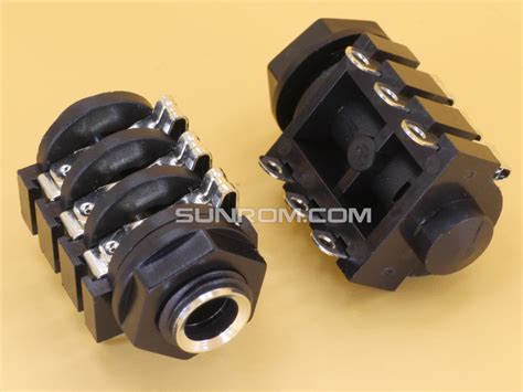 Headphone 6 35mm 1 4 3 Pin Stereo Audio Socket Panel Mount [7670