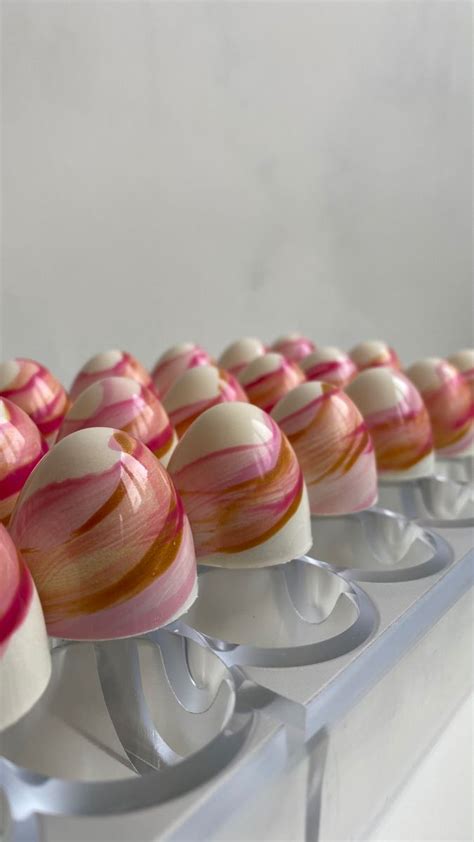 Delicious Pink And White Chocolates Начинка для торта Продуктовые