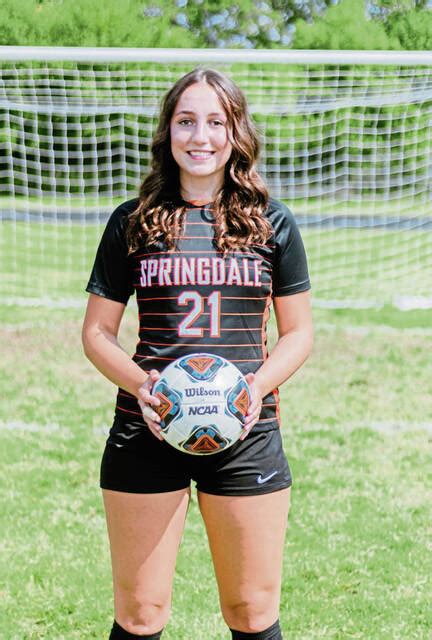 A K Valley Athletes Of The Week Springdales Carissa Walsh Fox Chapels Carson Krushansky